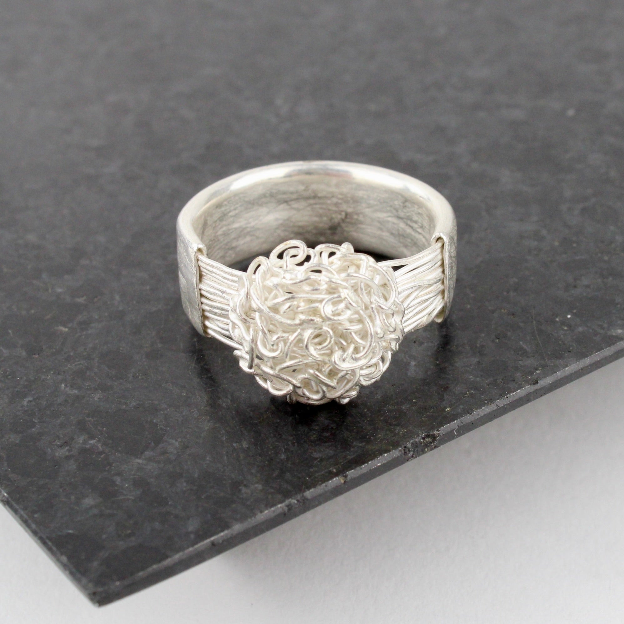 Tangled ring – Kina NZ Design + Artspace