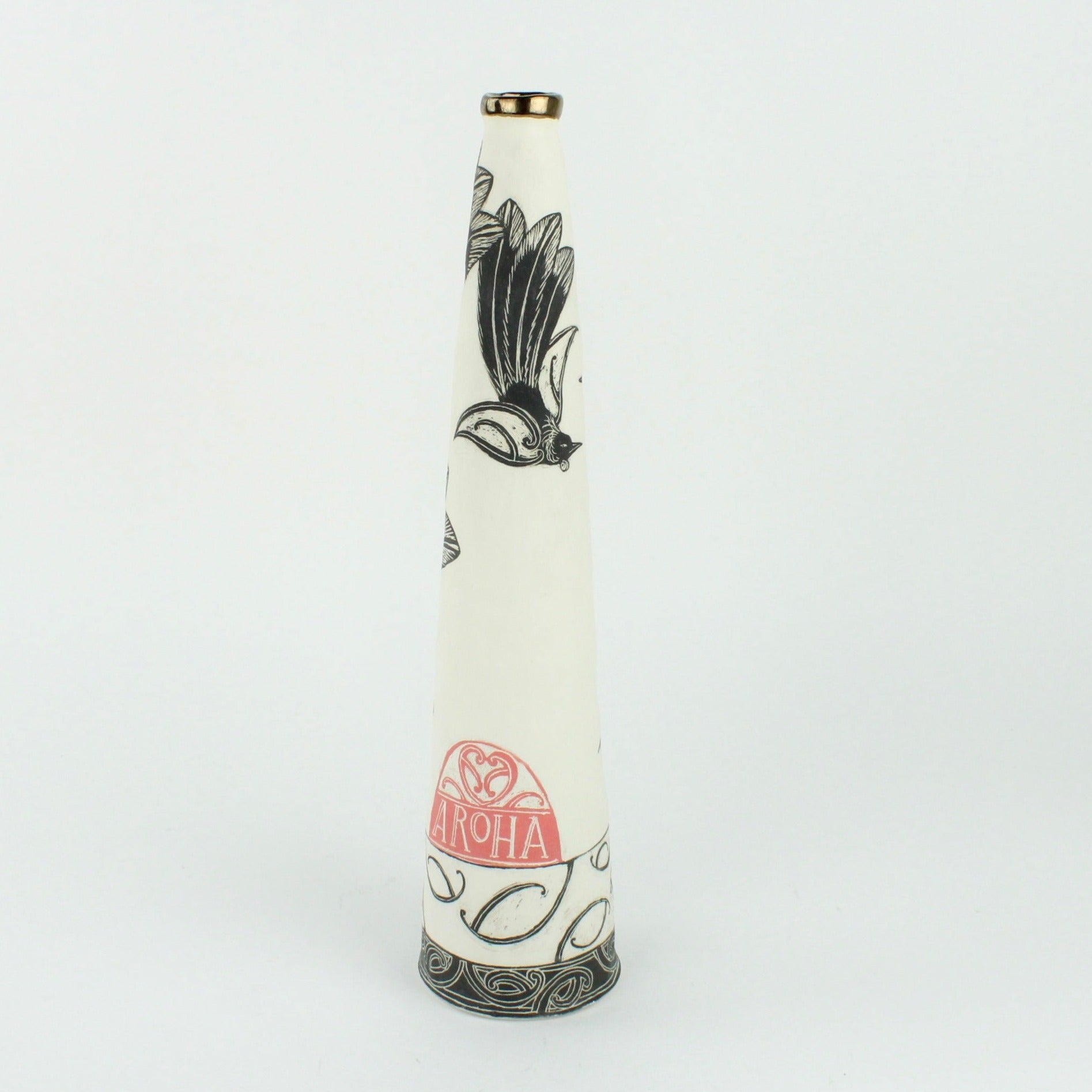 Aroha Vessel - large – Kina NZ Design + Artspace