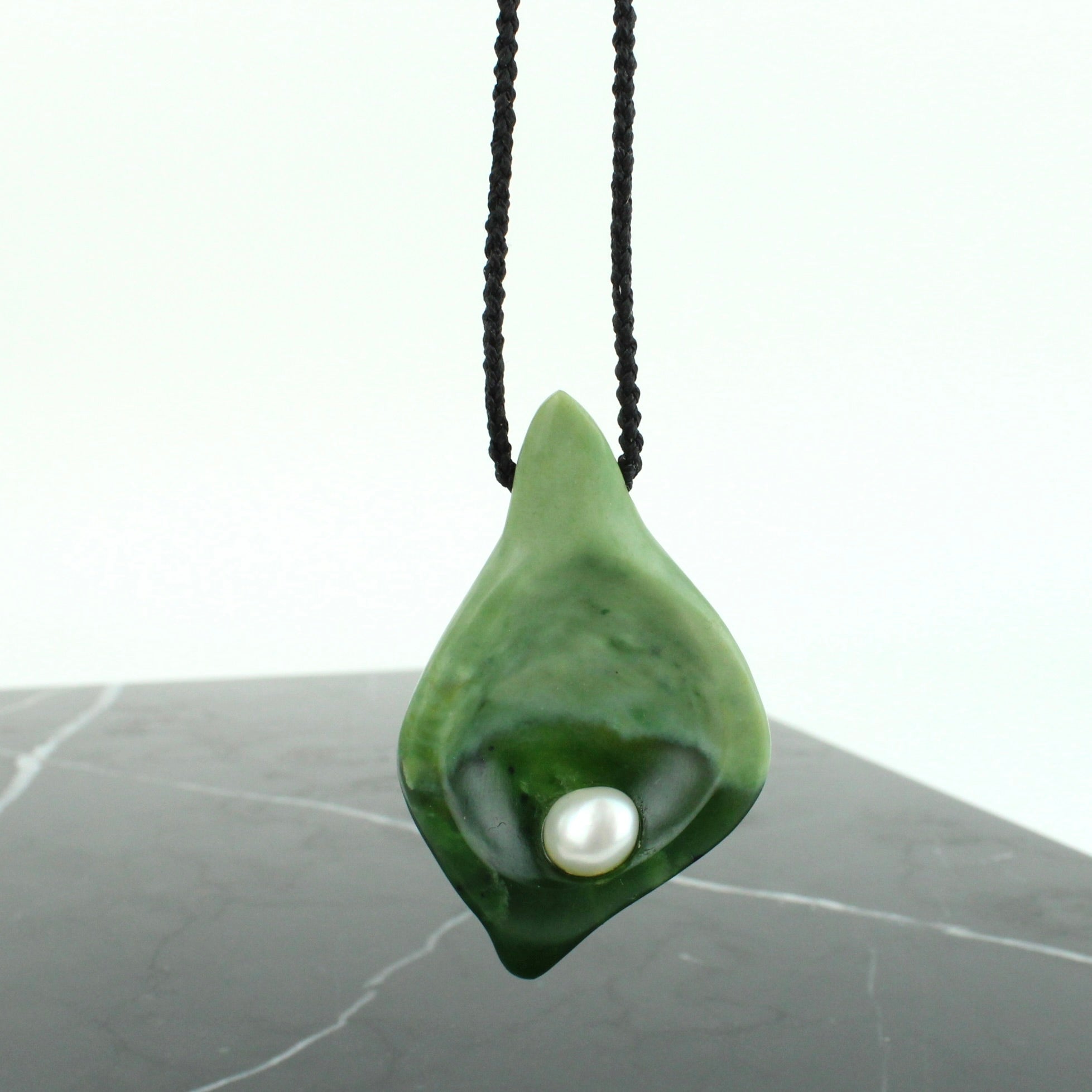 Sea Shell Pearl Greenstone Pendant – Kina NZ Design + Artspace