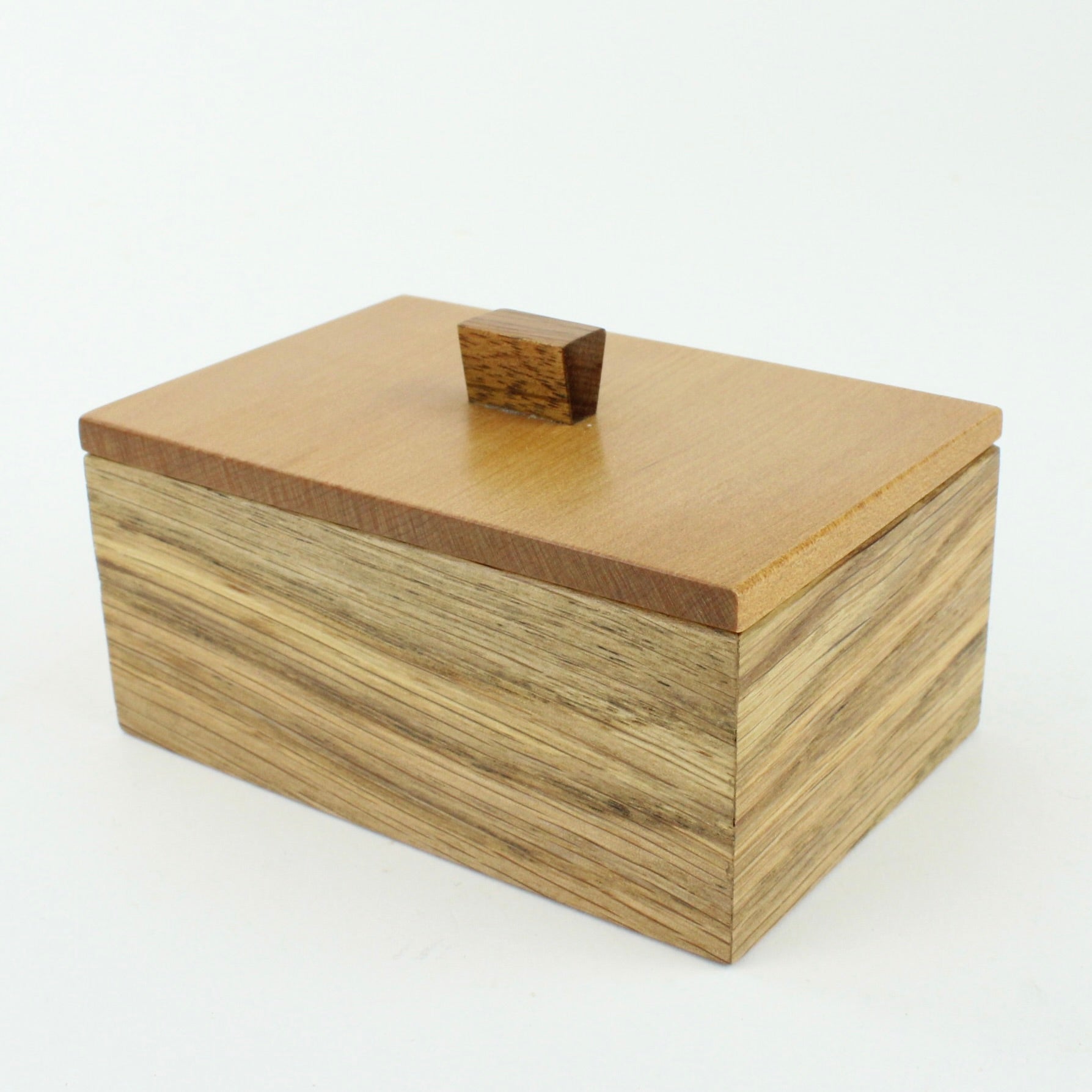 Kauri and Rimu Box – Kina NZ Design + Artspace