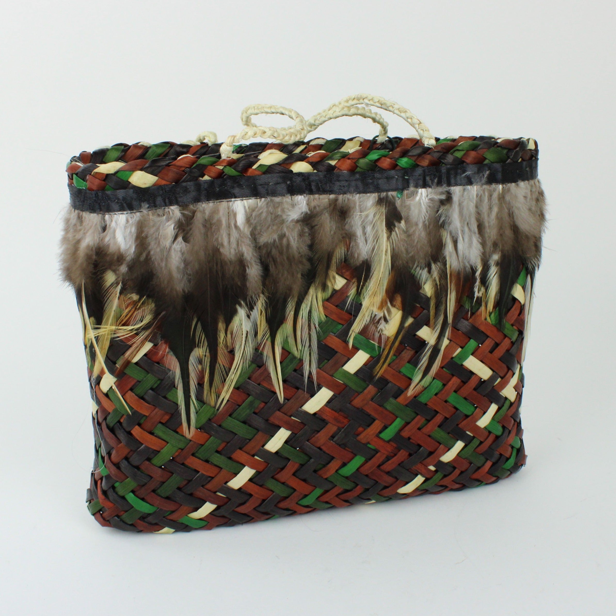 Kete II – Kina NZ Design + Artspace