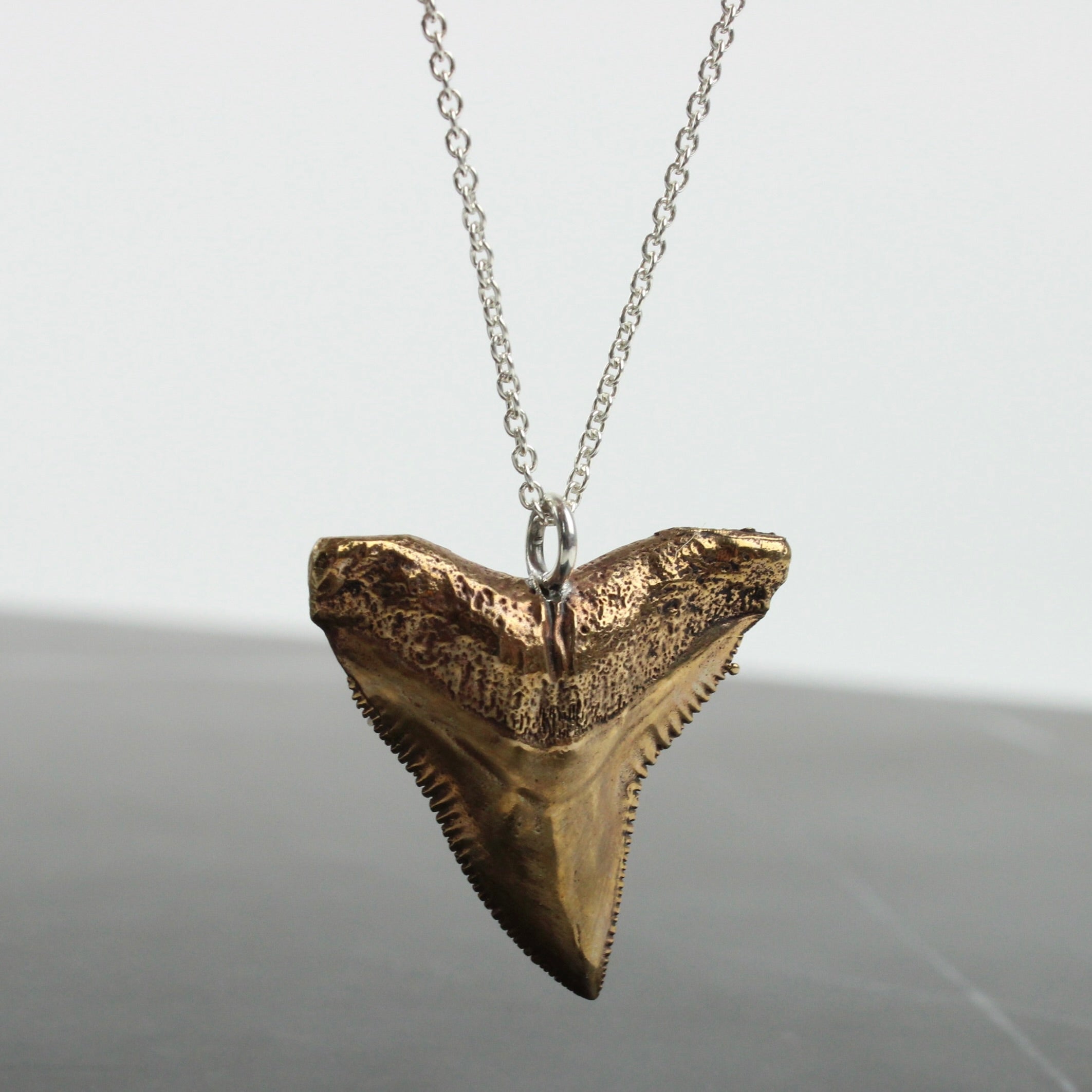 Niho pendant - bronze – Kina NZ Design + Artspace