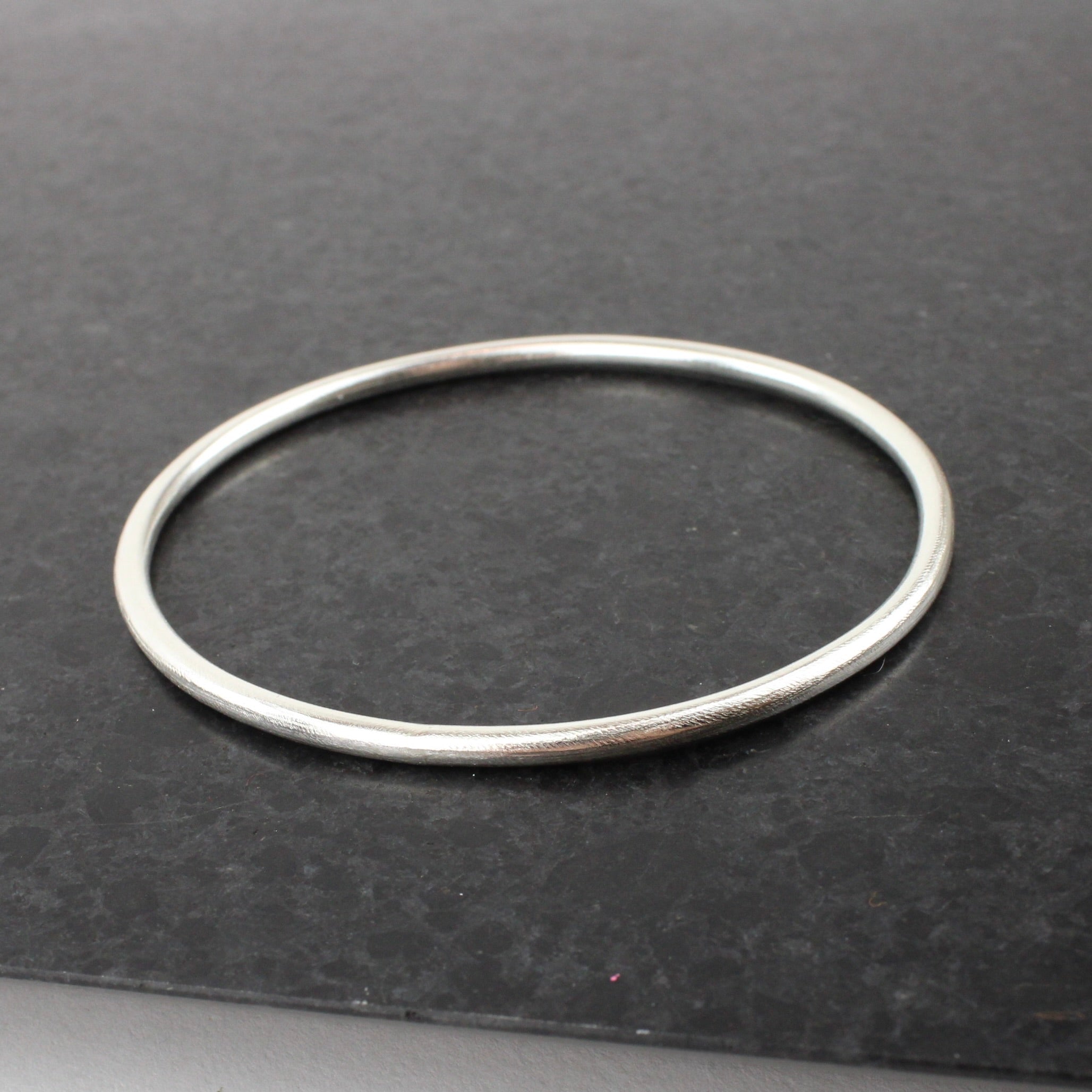 Carved Bangle – Kina NZ Design + Artspace