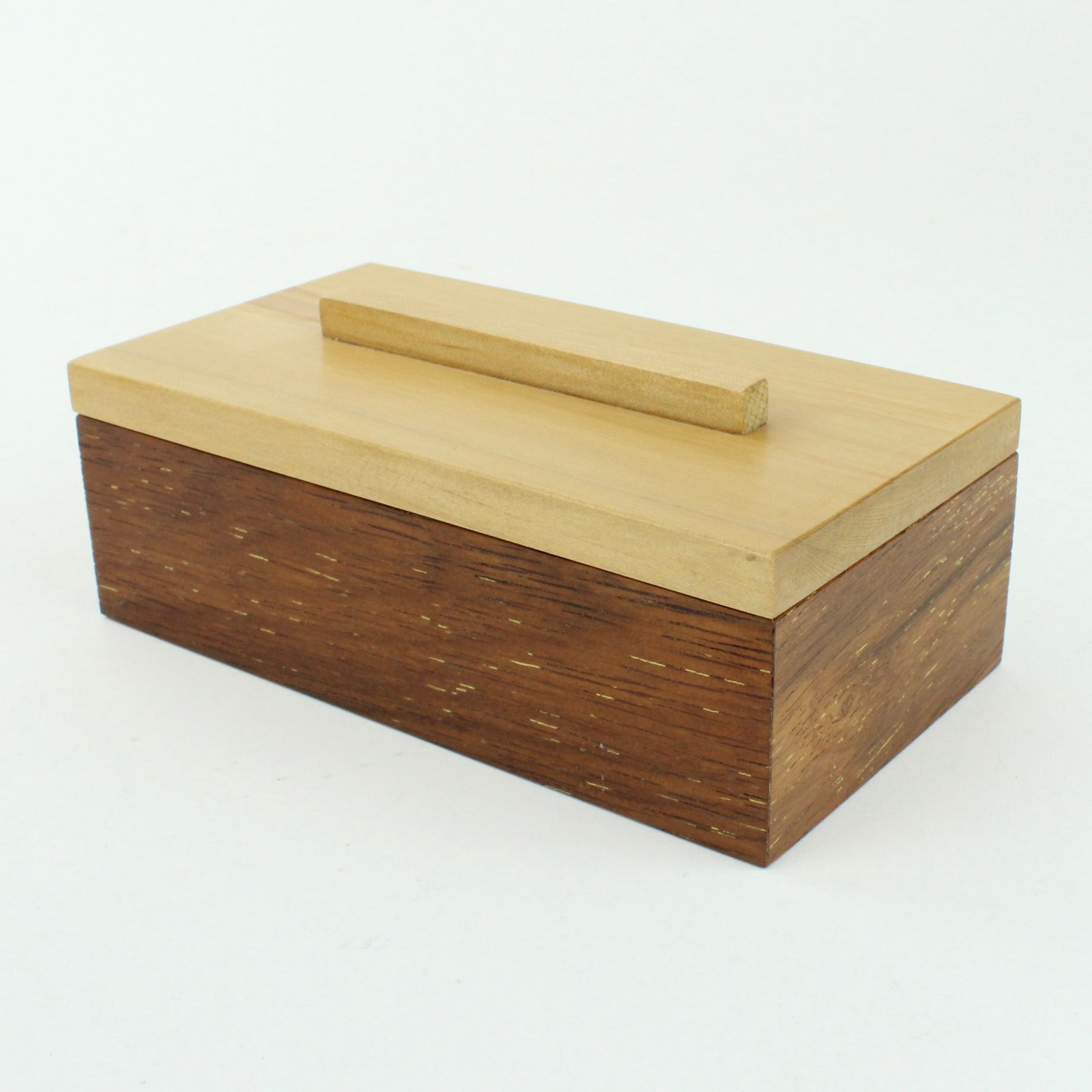 Kauri and Kwila Box – Kina NZ Design + Artspace