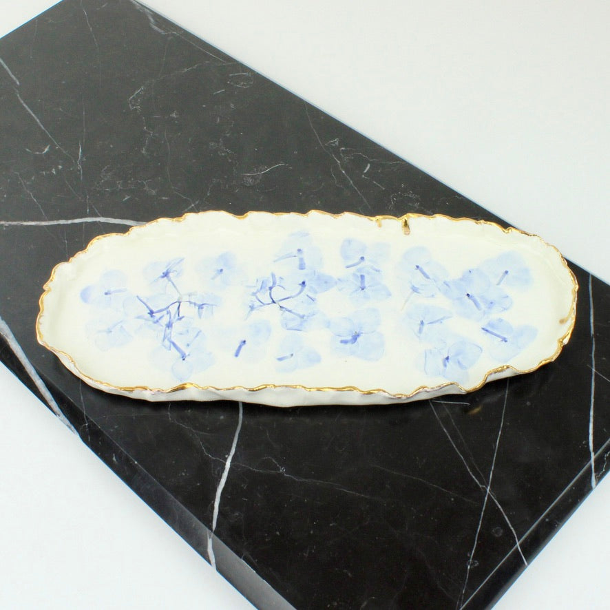Oval Hydrangea Platter – Kina NZ Design + Artspace