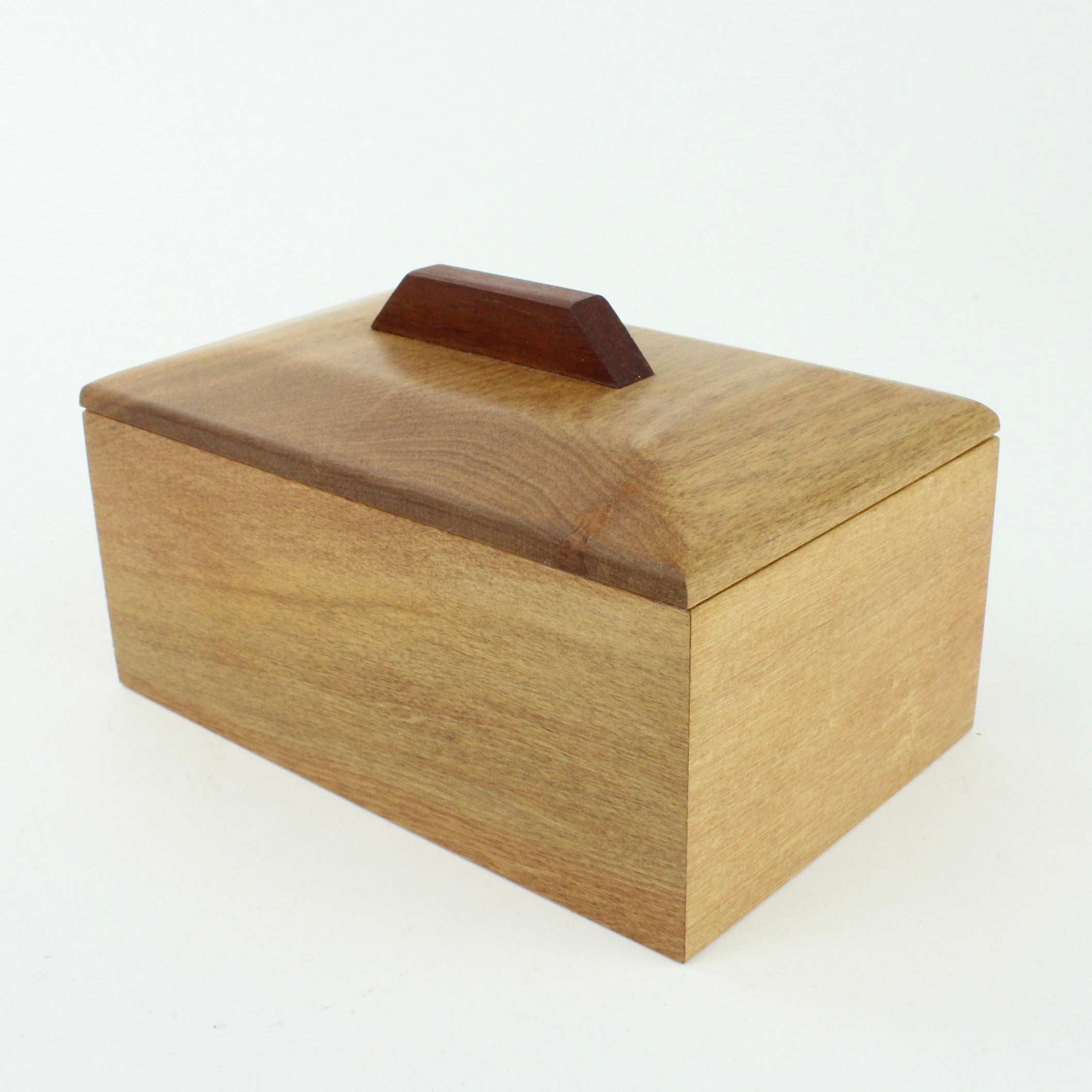 Oak and Rimu Box – Kina NZ Design + Artspace