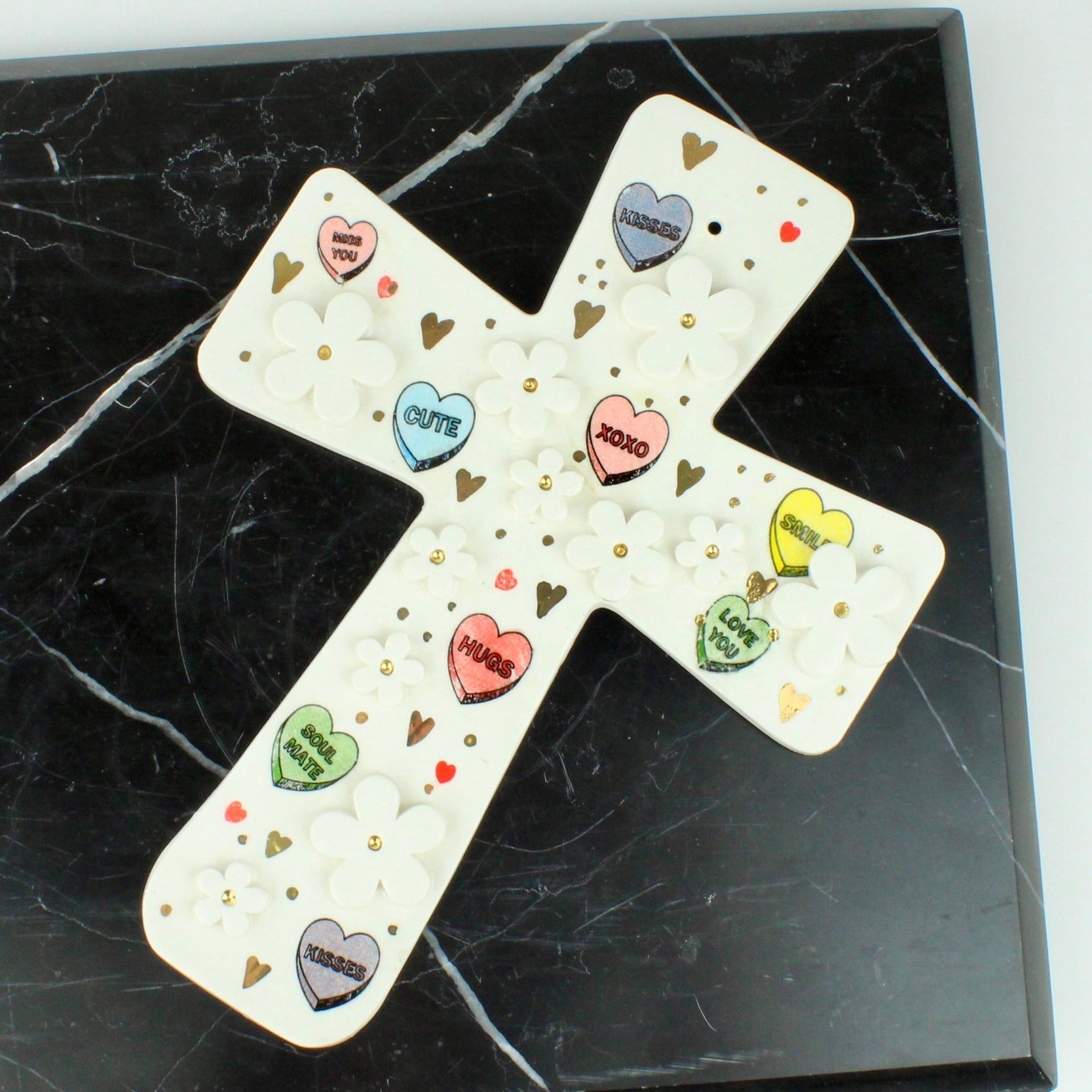 Large Love Heart Cross – Kina NZ Design + Artspace