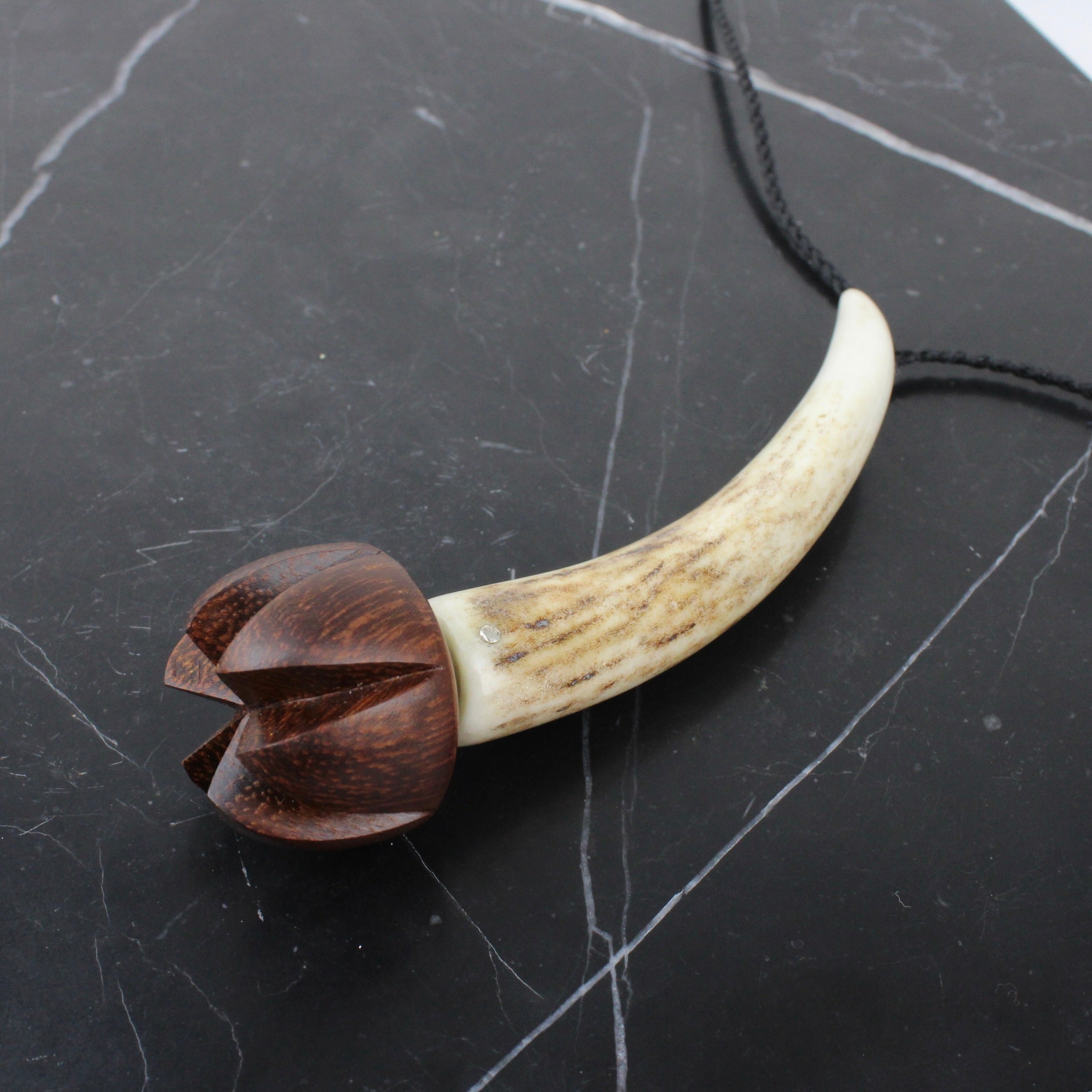 Antler and oak bud necklace – Kina NZ Design + Artspace