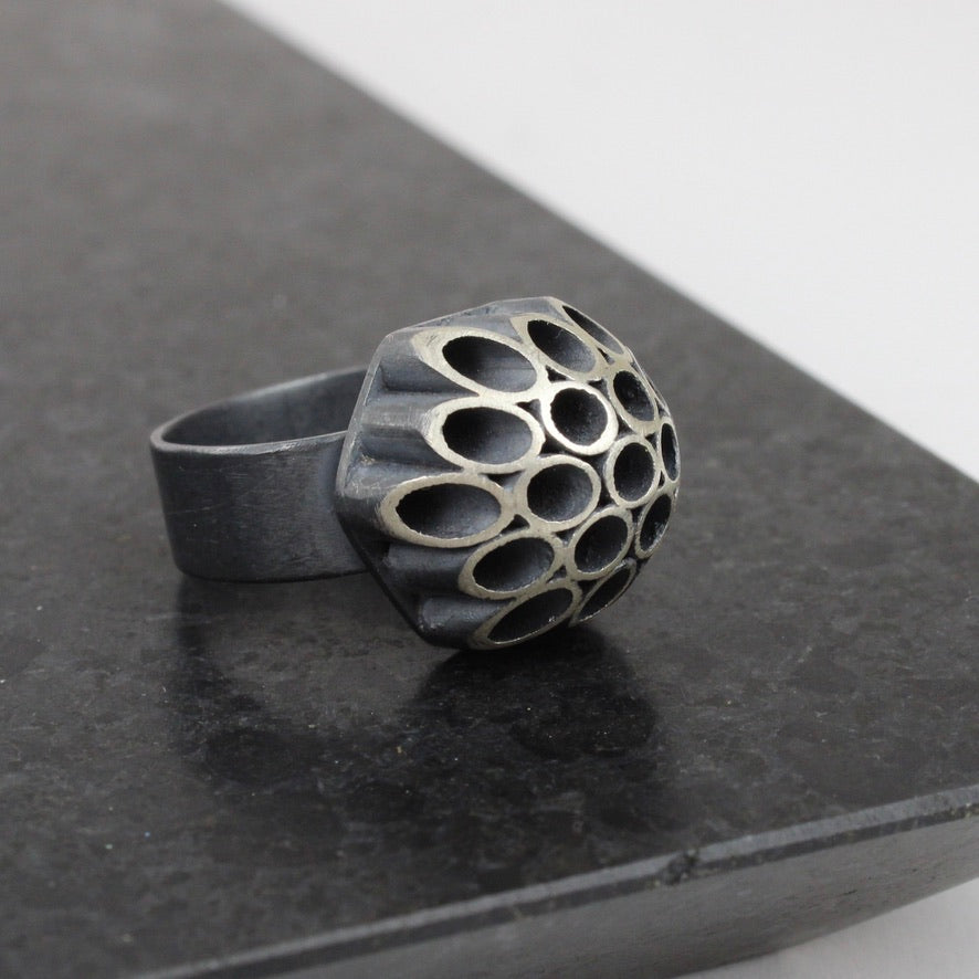 Tube ring – Kina NZ Design + Artspace