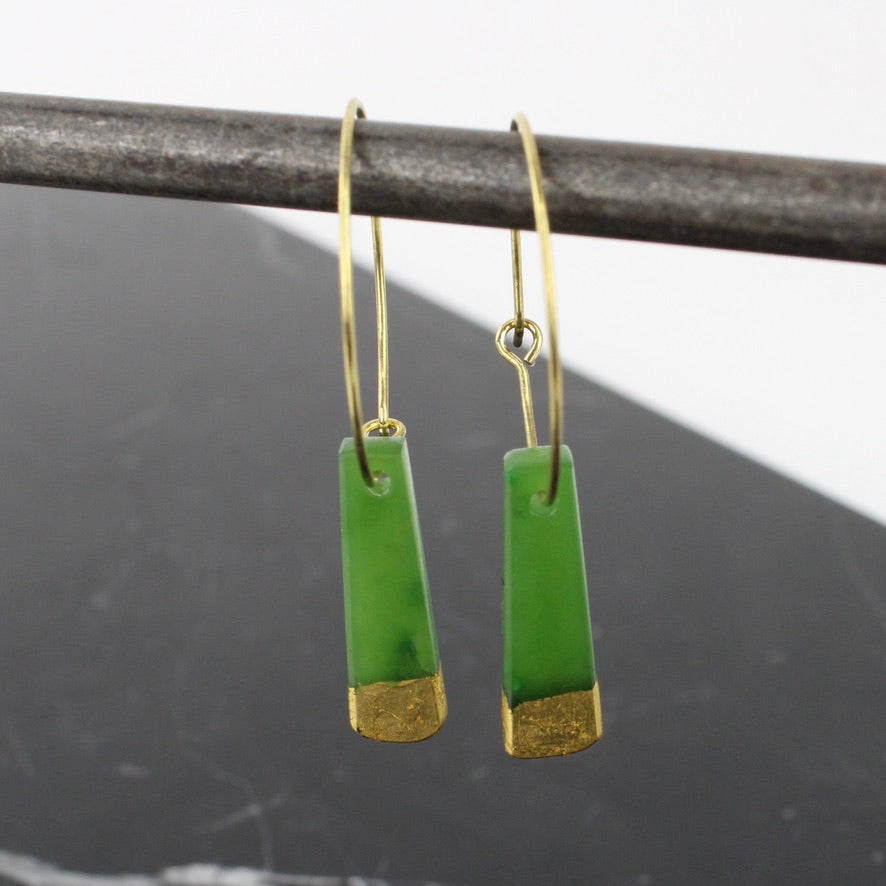 Gold tipped toki hoops – Kina NZ Design + Artspace