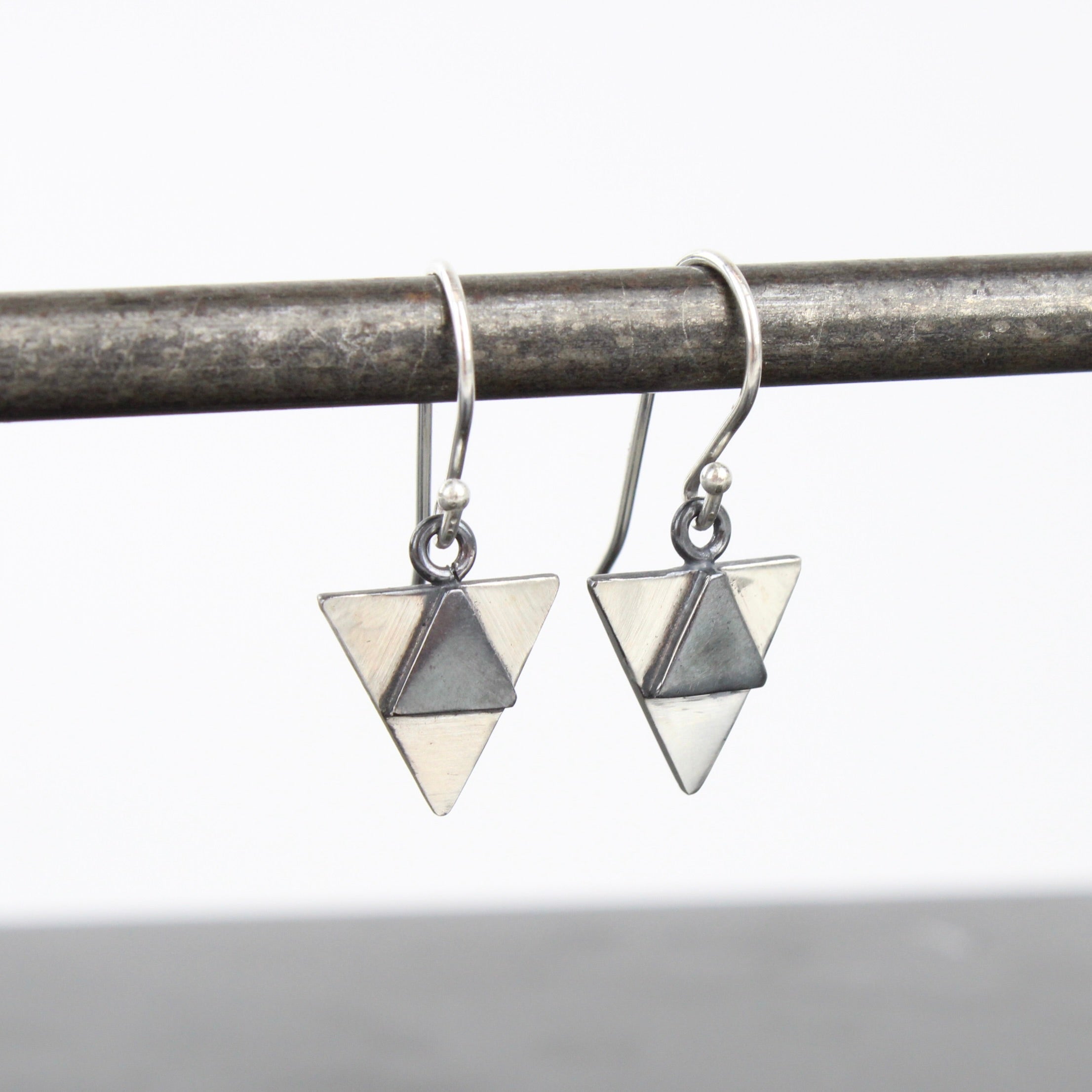 Aronui earrings – Kina NZ Design + Artspace