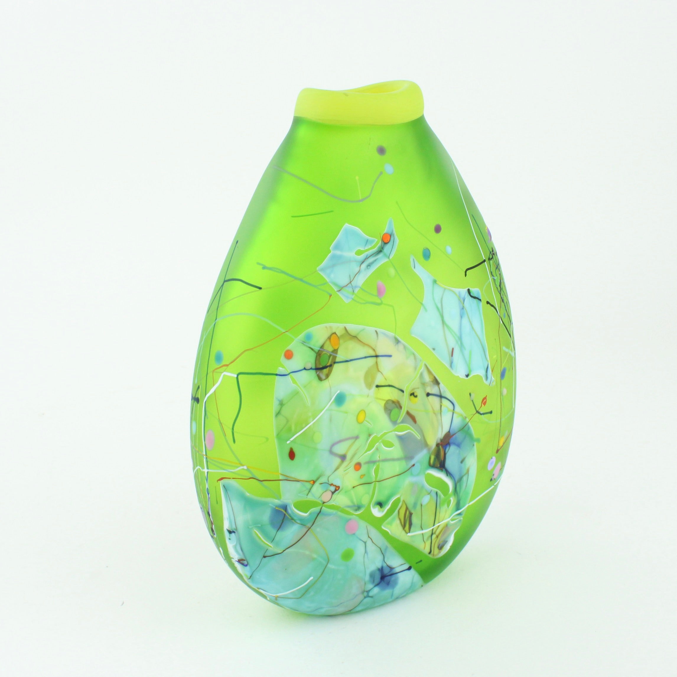 Etched Shard Vase - reseda green – Kina NZ Design + Artspace