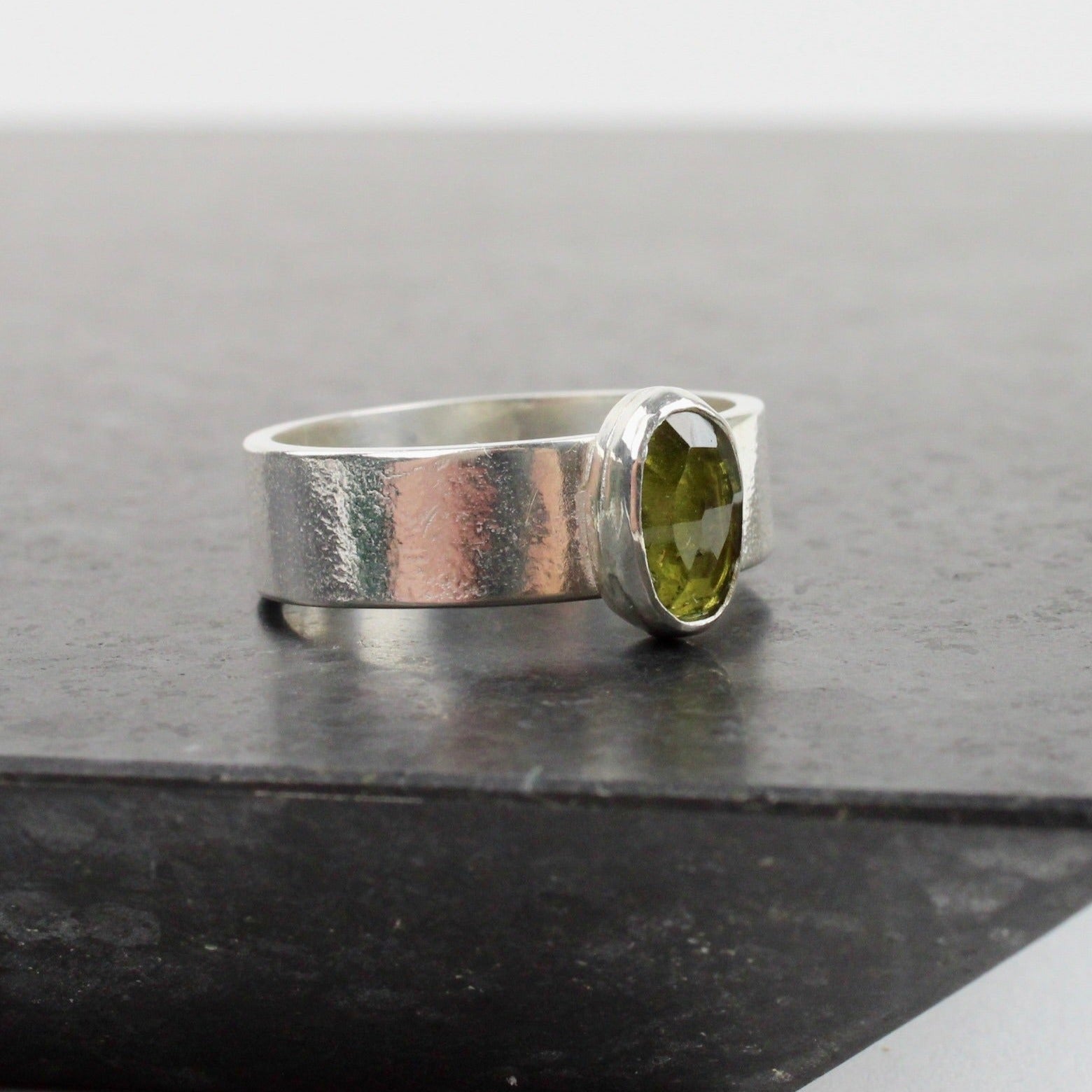 Oval olive green tourmaline ring – Kina NZ Design + Artspace
