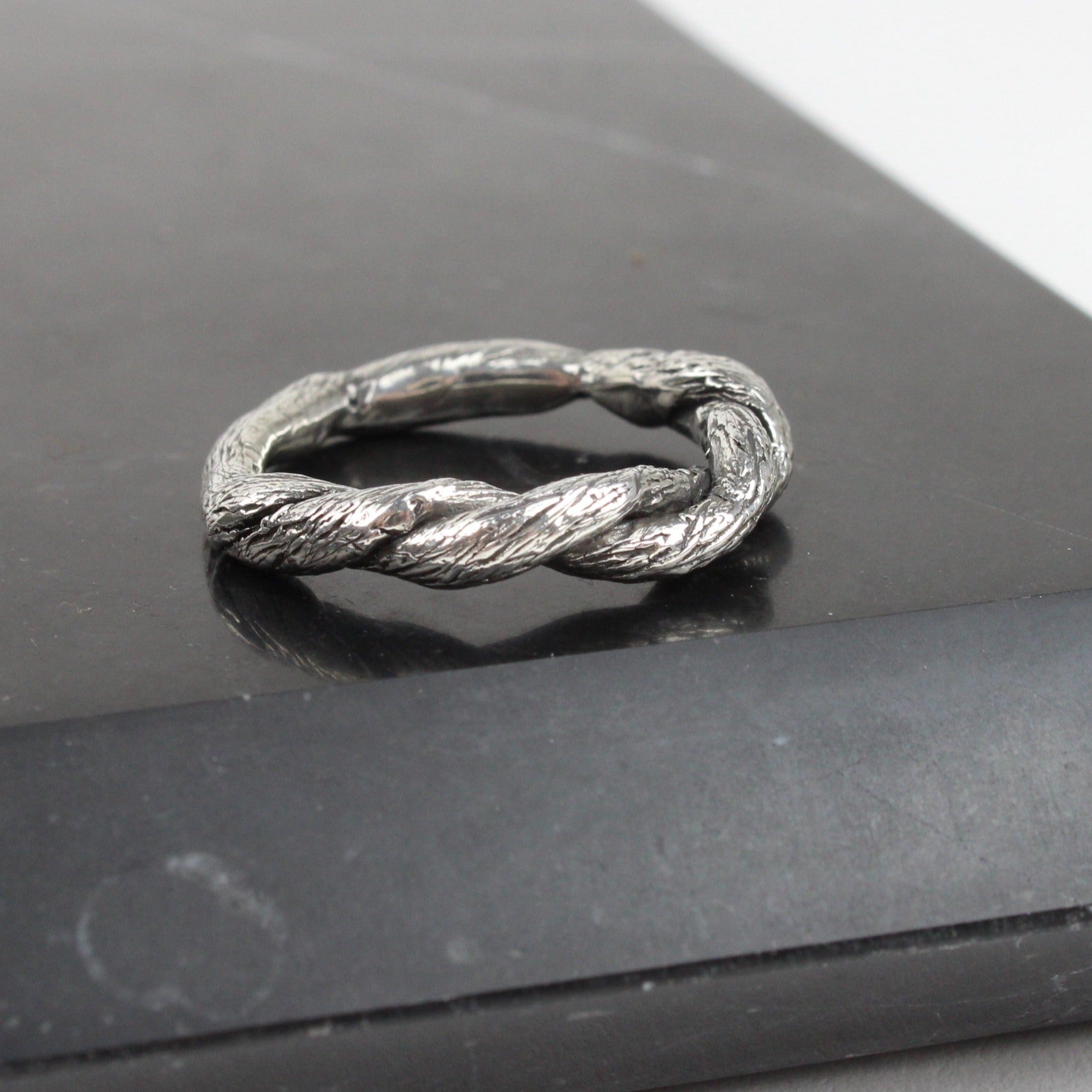 Bramble ring – Kina NZ Design + Artspace