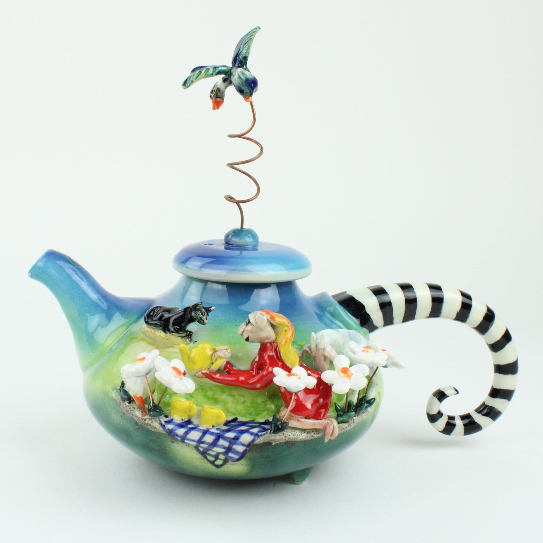 Teapot - girl having a picnic – Kina NZ Design + Artspace